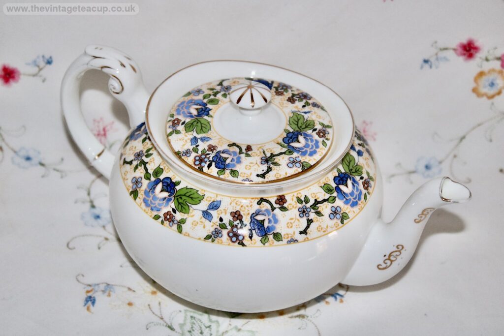 Victorian Paragon Star Teapot Jug Bowl Bone china Tea Set